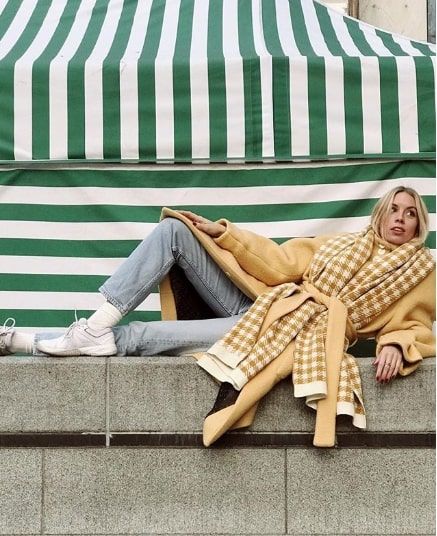 9 Ways to Match Your Scarf With Your Outfit | Who What Wear