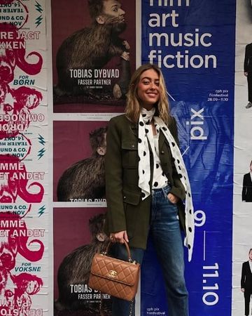 9 Ways to Match Your Scarf With Your Outfit | Who What Wear