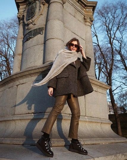 9 Ways to Match Your Scarf With Your Outfit | Who What Wear