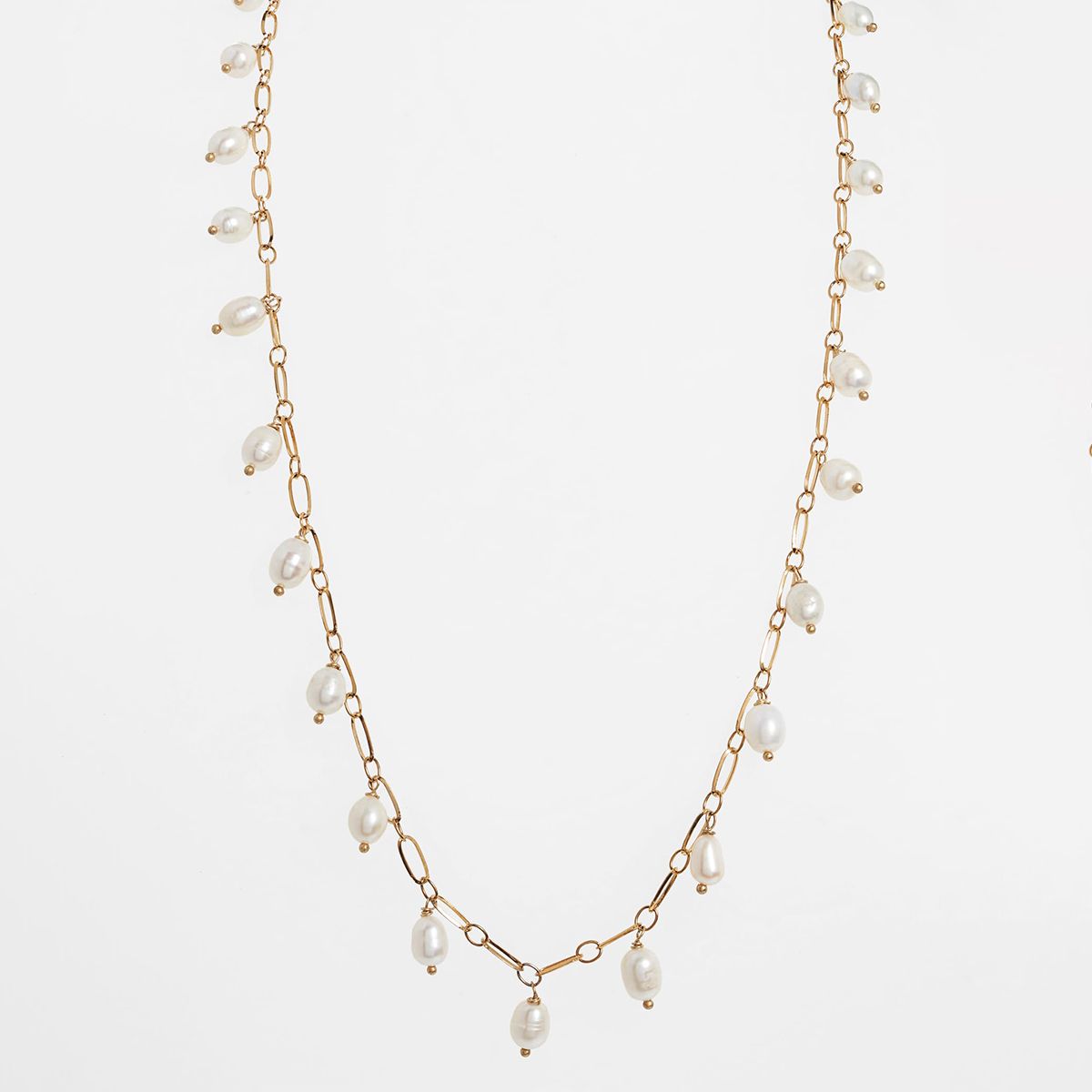 How to Clean Pearls in 6 Super-Easy Steps | Who What Wear