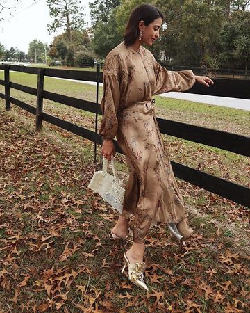 10 Gold Outfits That Aren't Over-the-Top | Who What Wear