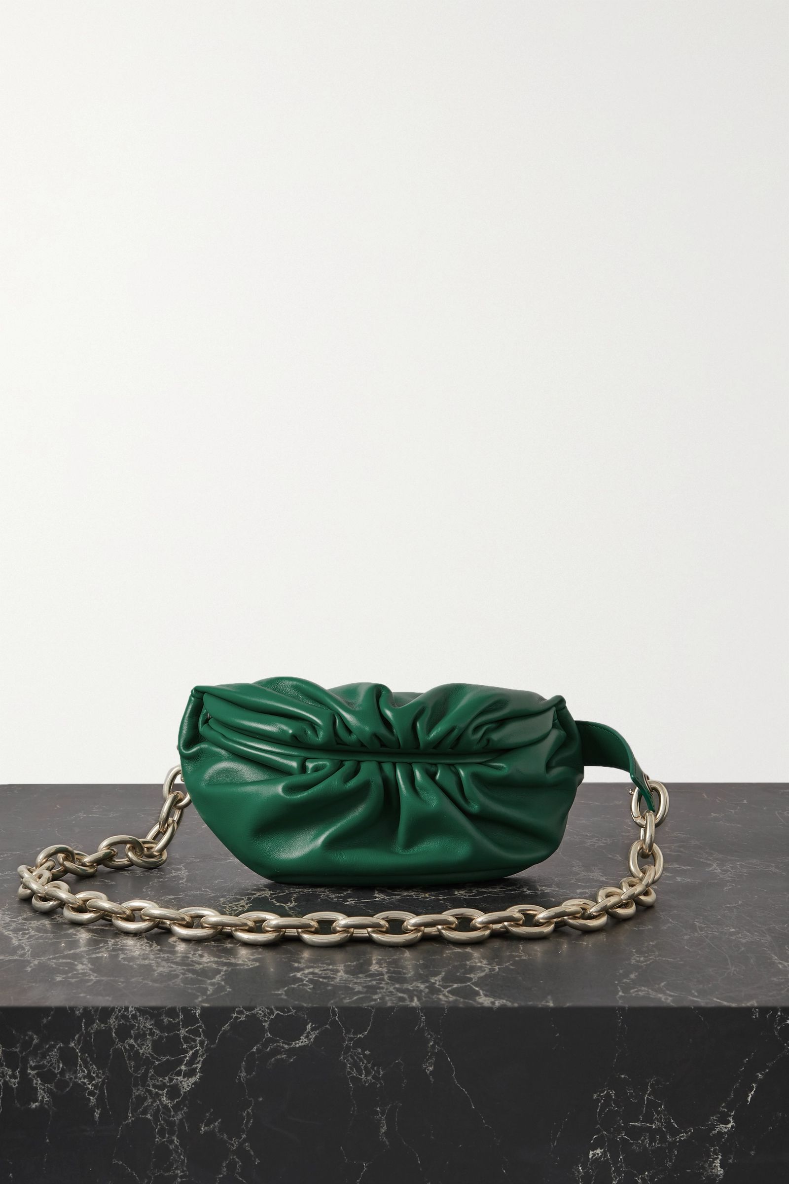 The 4 Best (and Worst) Bags for Your Back | Who What Wear