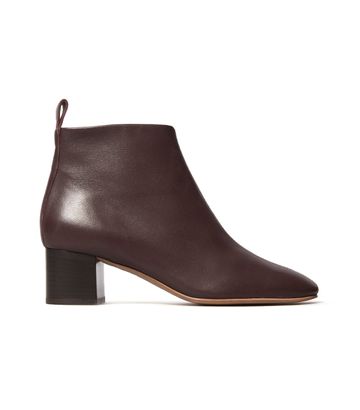 The Best Comfortable Boots for Being on Your Feet All Day | Who What Wear