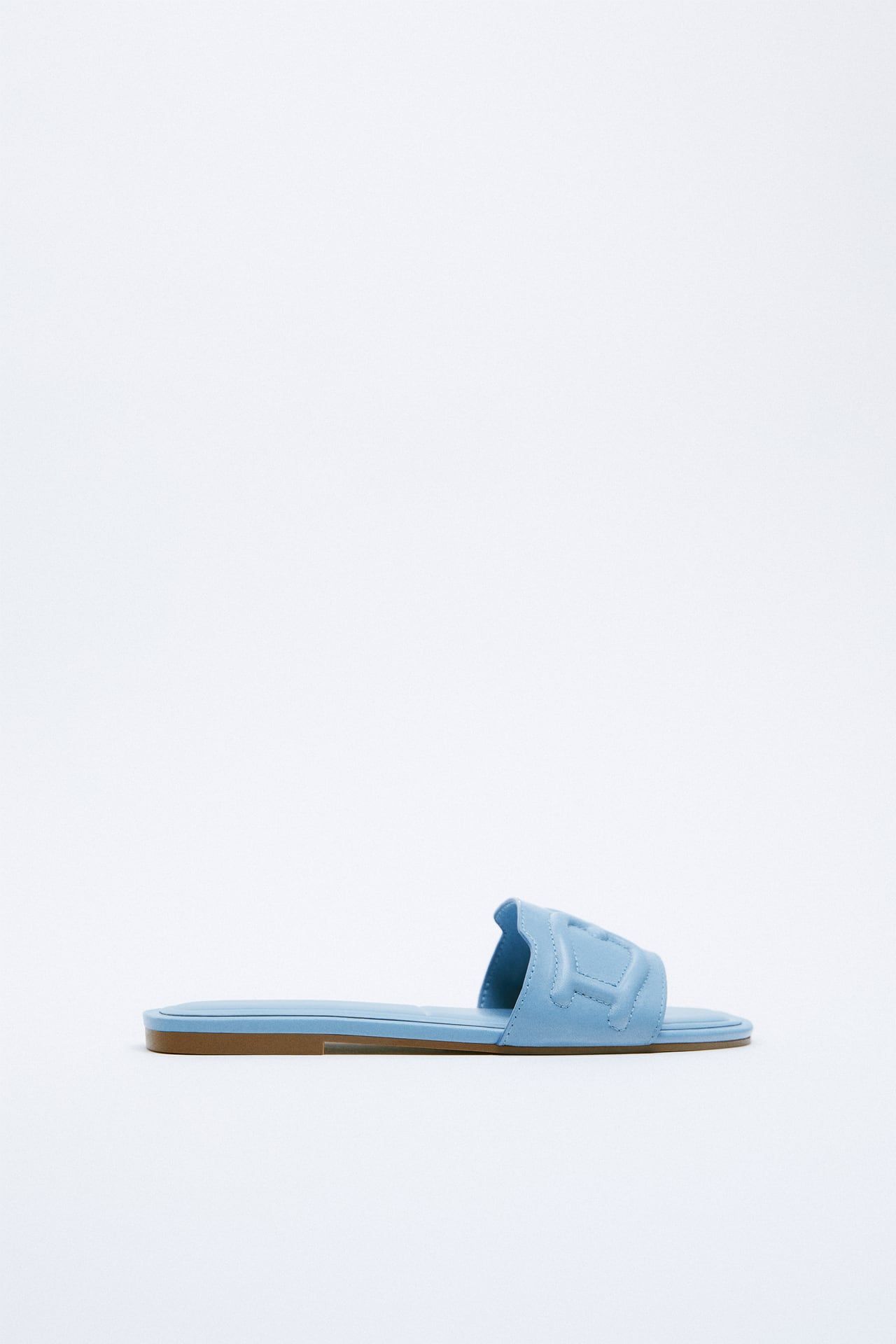 5 French Shoe Trends That Define Parisian Style | Who What Wear