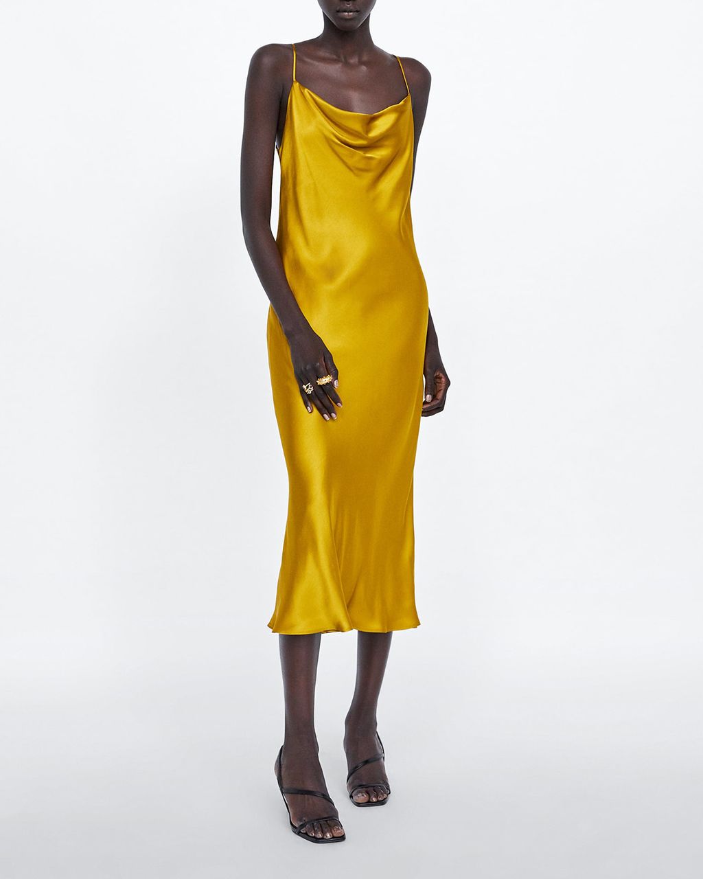 The 15 Most Iconic Zara Pieces of All Time | Who What Wear