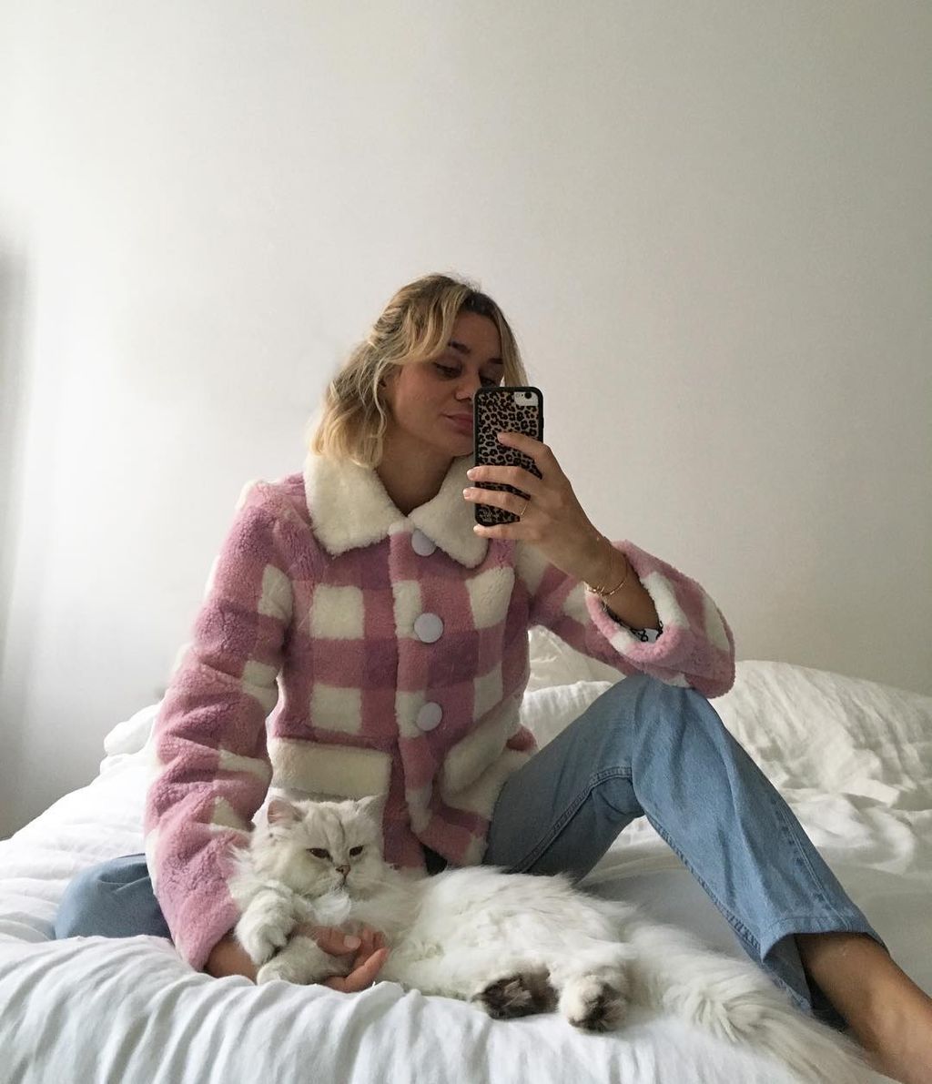 8 Cool Winter Outfits You Can Wear With Jeans | Who What Wear