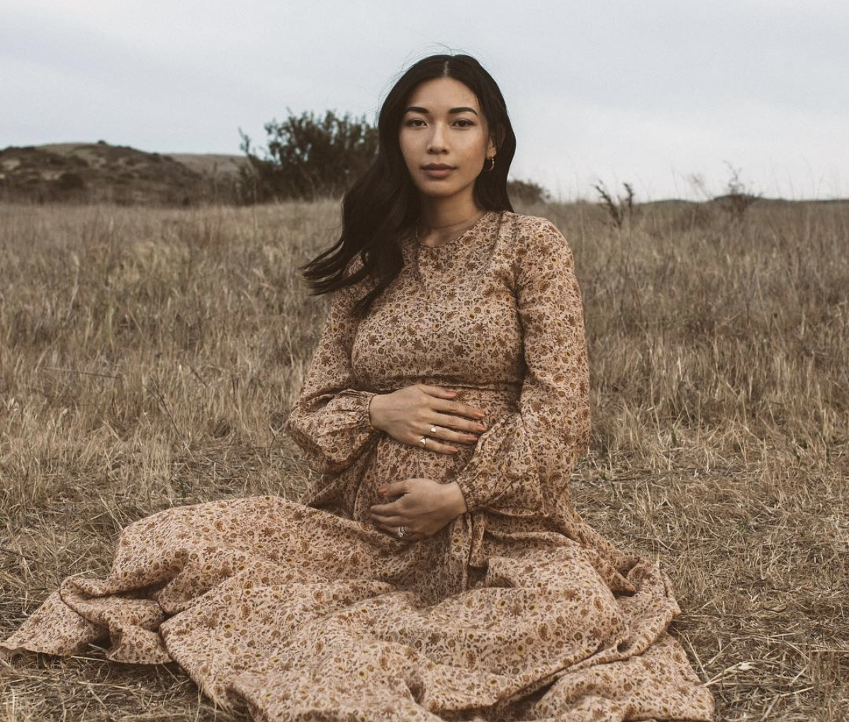 9 Effortless Maternity Outfits to Wear Until Delivery | Who What Wear