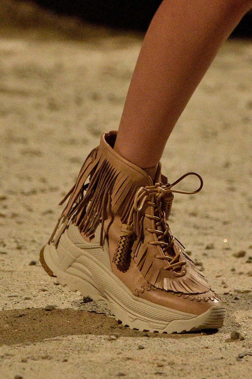 These Are the 4 Biggest Sneaker Trends of 2020 | Who What Wear