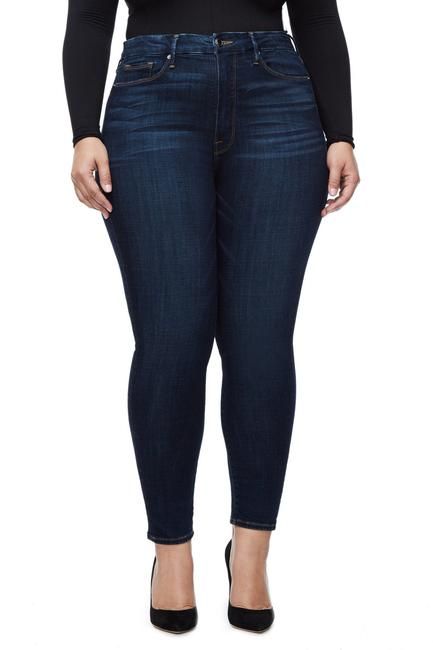 And Now, 18 Pieces to Wear When Flying First Class | Who What Wear