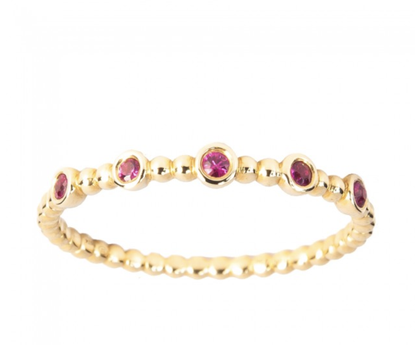 Here's How an Expert Is Stacking Wedding Rings | Who What Wear