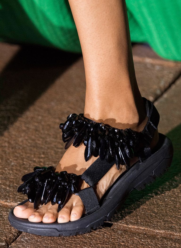 Chunky-Sandals Are 2019's Biggest Shoe Trend | Who What Wear
