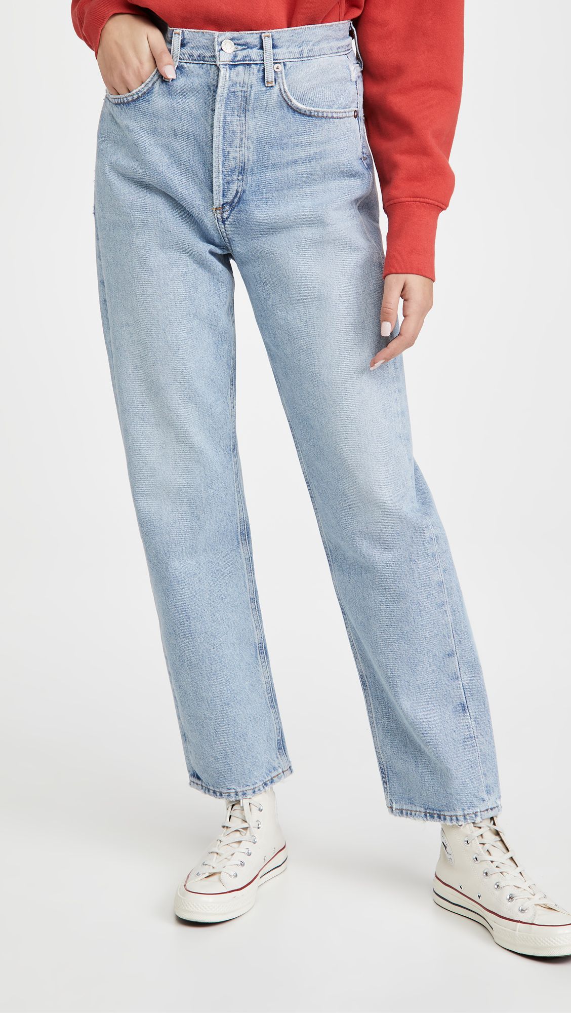 The 10 Light-Wash Blue Jeans Outfits We're Wearing on Repeat | Who What ...