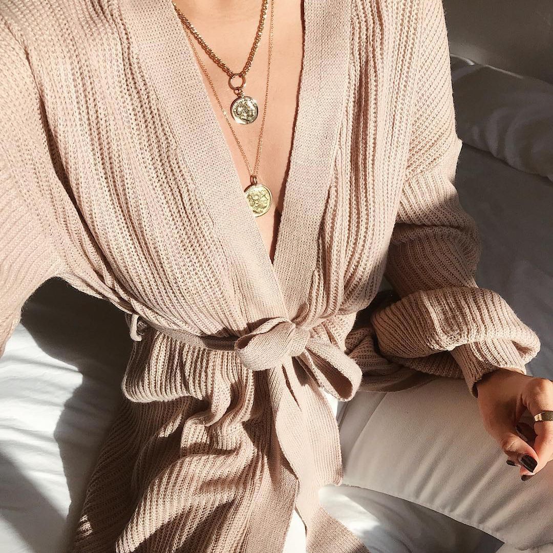 29 Neutral Outfits to Get in on Spring's Top Trend Now | Who What Wear