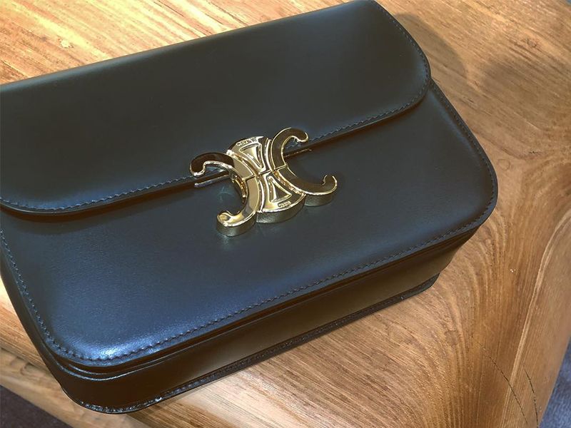 11 Designer Handbag Trends Fashion Girls Are Buying in 2019 | Who What Wear