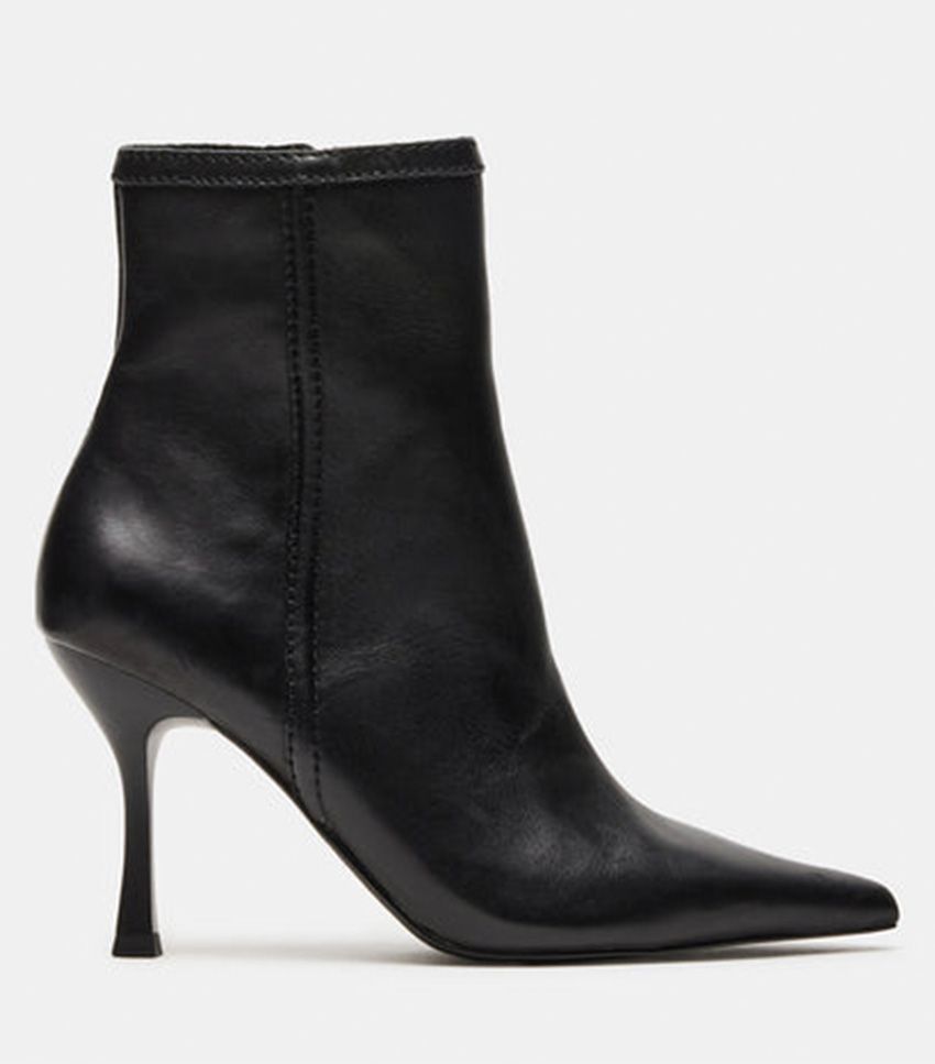 10 Types of Shoes to Wear With Bootcut Jeans | Who What Wear