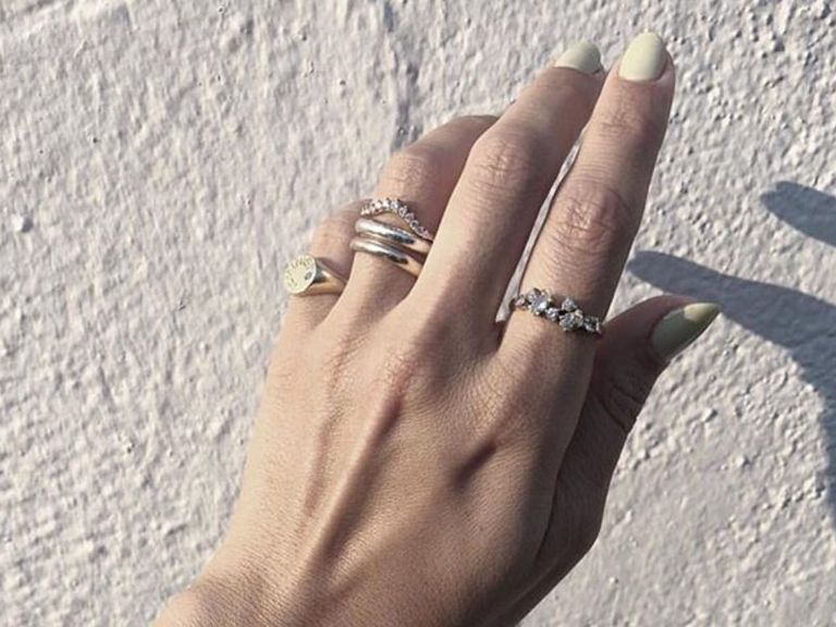 15 Curved Wedding Bands That Look Great Will All Your Rings | Who What Wear