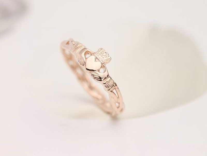 14 Gorgeous Claddagh Rings and How to Wear Them | Who What Wear