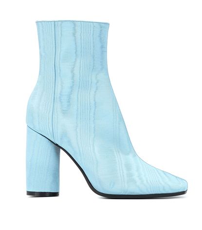 7 Outfits Featuring Colorful Ankle Boots | Who What Wear