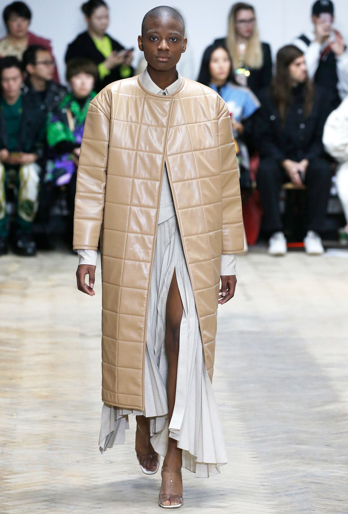 Beige Street Style Outfits from London Fashion Week | Who What Wear