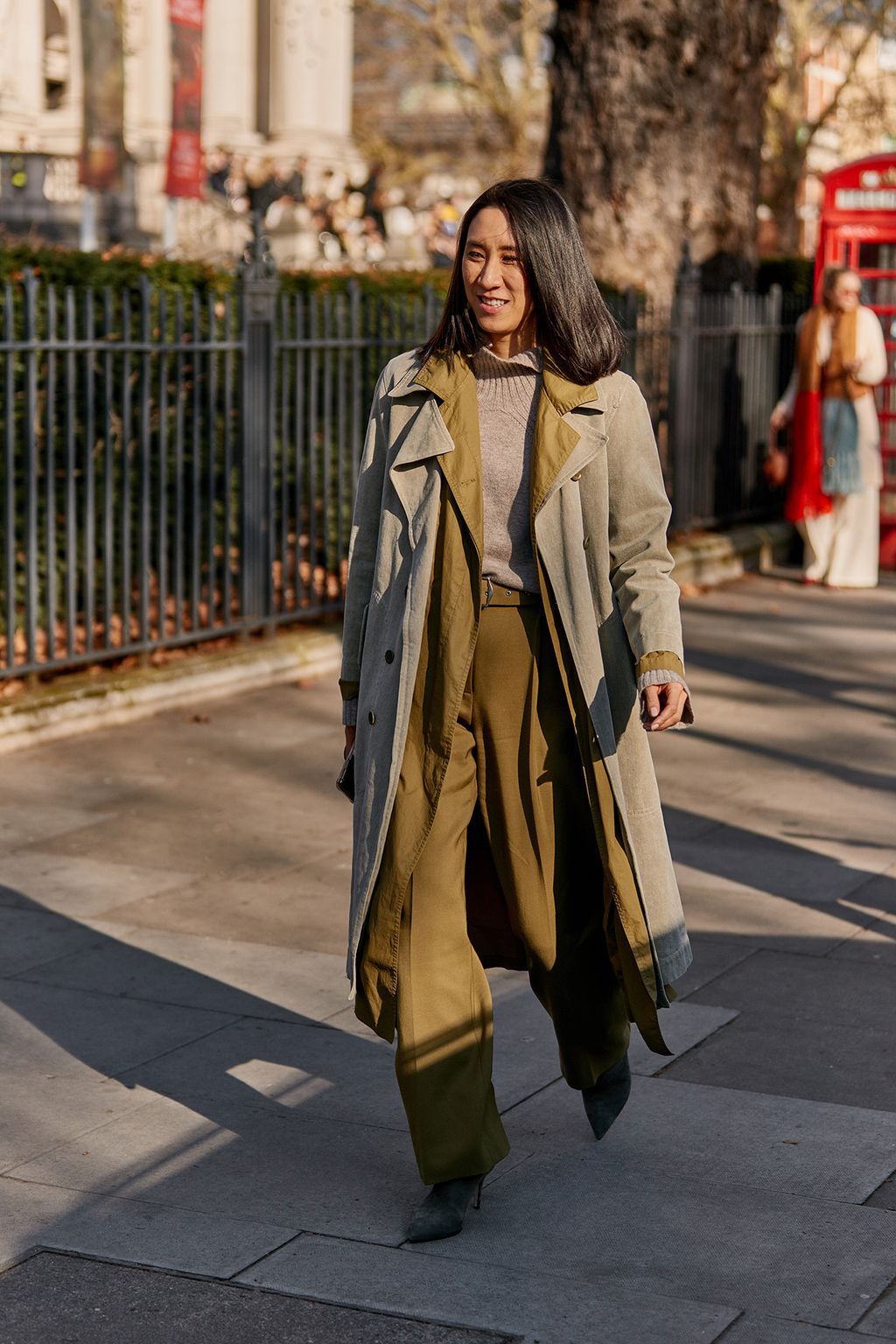 See the Latest London Fashion Week Street Style Fall 2019 | Who What Wear