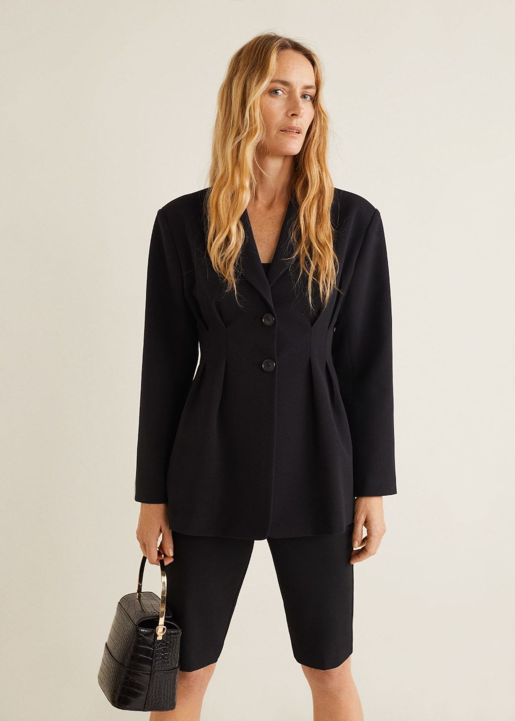 6 Updated Fashion Basics That Look Cool With Skinny Jeans | Who What Wear