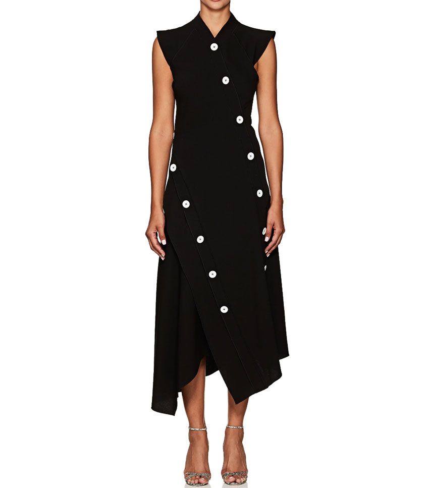 7 Fashionable Celebrities Wearing Little Black Dresses | Who What Wear