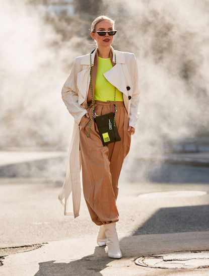 16 Complementary Colours Outfits That Always Look Chic | Who What Wear
