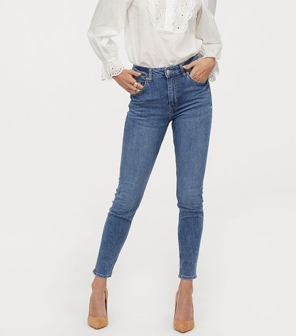 7 Outfits Featuring Basic Skinny Jeans Fashion People Love | Who What Wear