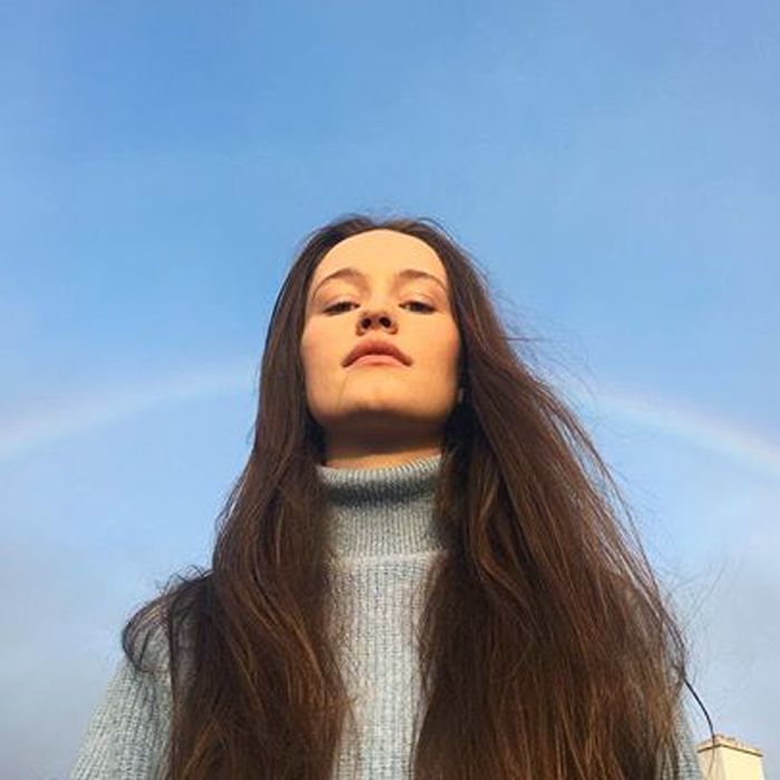 Pop Star Sigrid Reveals Her Scandinavian Style Secrets | Who What Wear