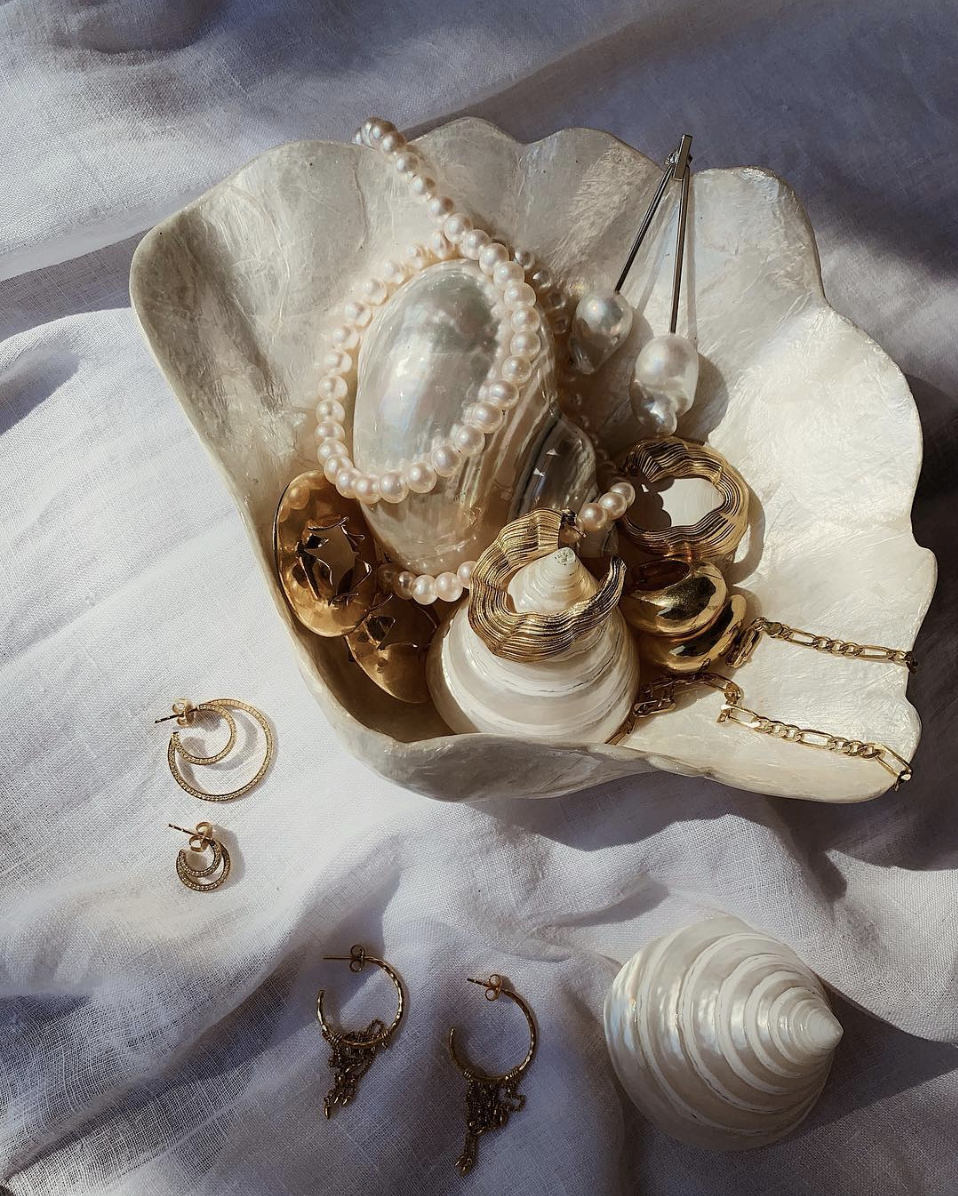 This Is Exactly How to Clean Tarnished Jewelry | Who What Wear