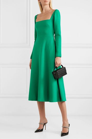 These 20 Simple Dresses Are the Ultimate Wardrobe Staples | Who What Wear