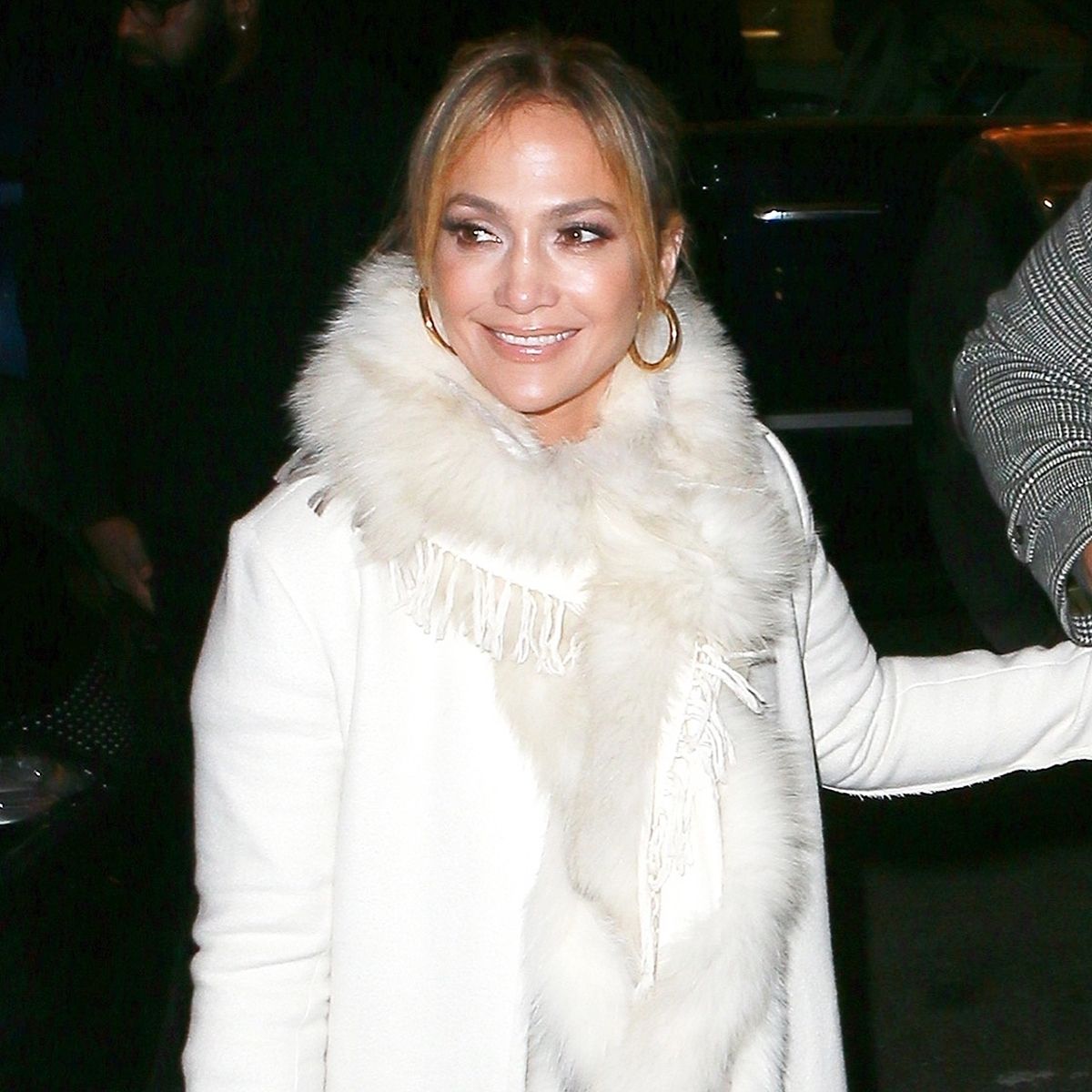 How J.Lo Wears Skinny Jeans and Sneakers for Date Night | Who What Wear
