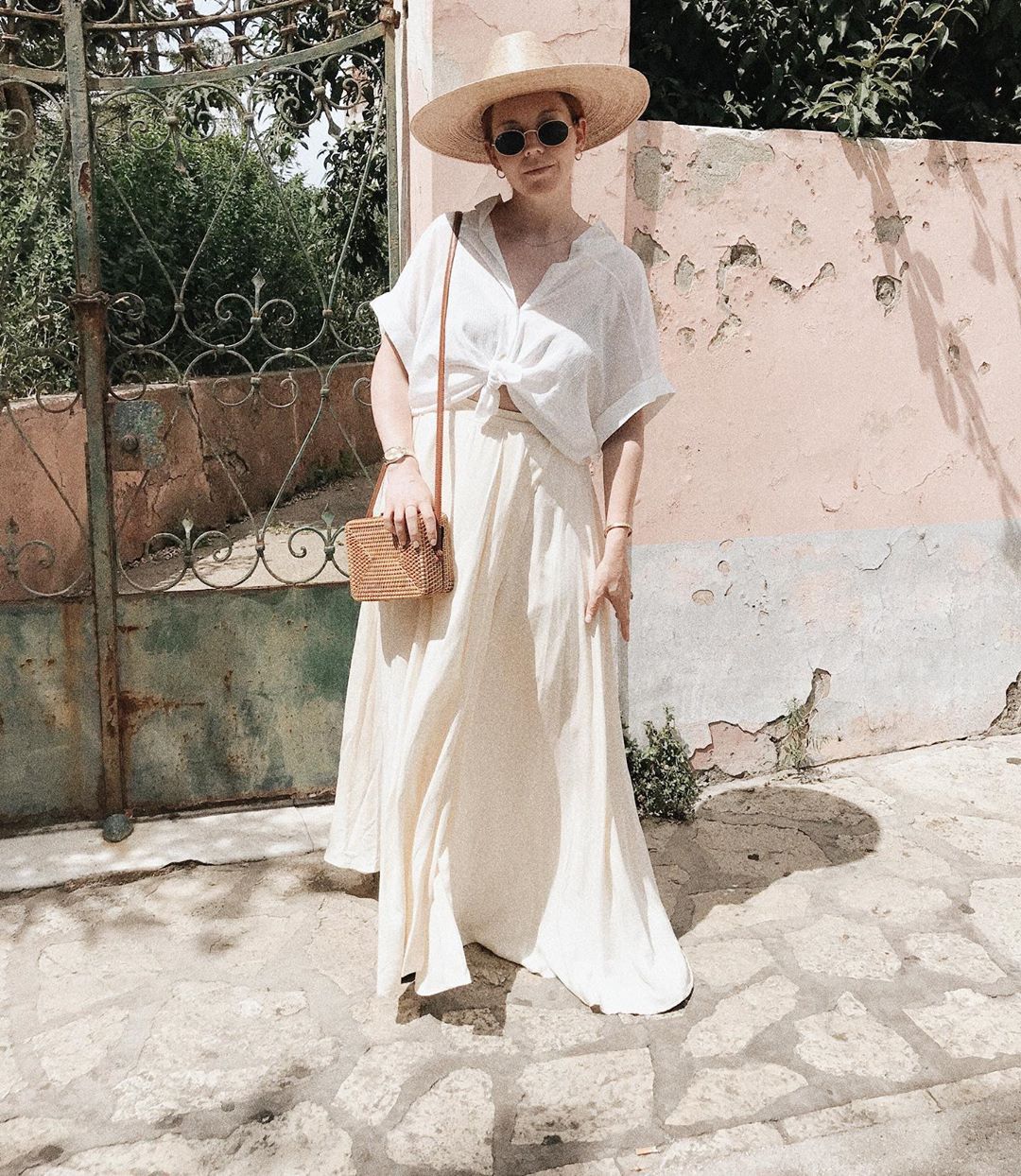 How to Knot a Shirt: 7 Fashion-Forward Ways | Who What Wear