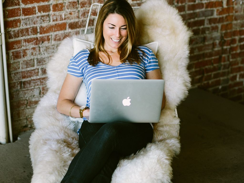 A Career Expert's Best Tips for Dressing Professionally | Who What Wear