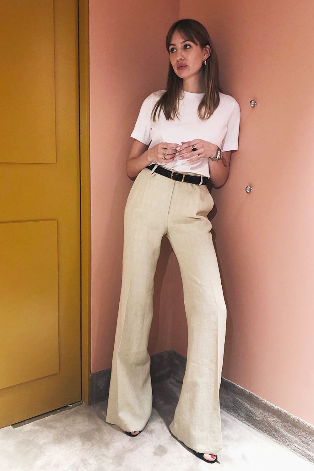 The 12 Minimalist Fashion Instagram Accounts to Follow | Who What Wear