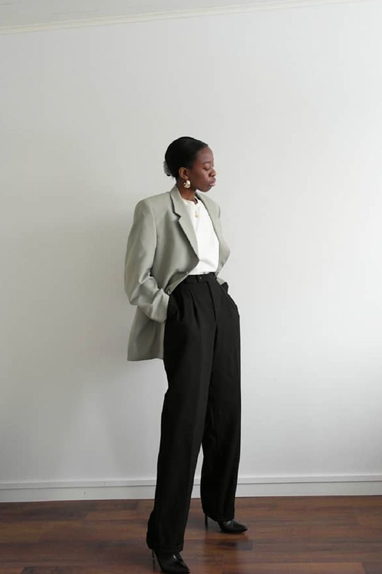 The 12 Minimalist Fashion Instagram Accounts to Follow | Who What Wear