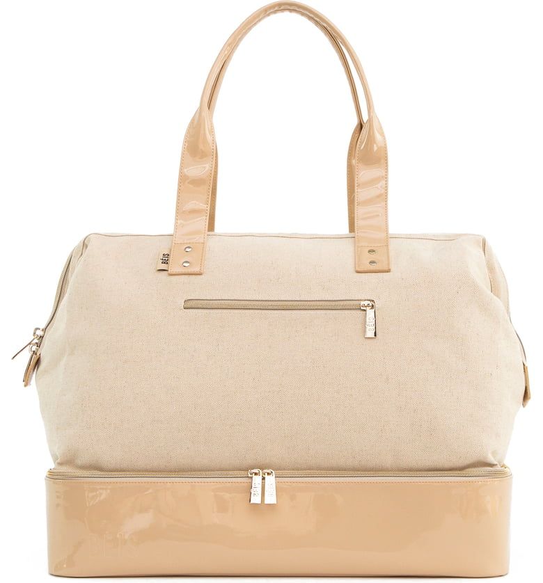 Shay Mitchell Reveals the 7 Travel Basics You Should Own | Who What Wear