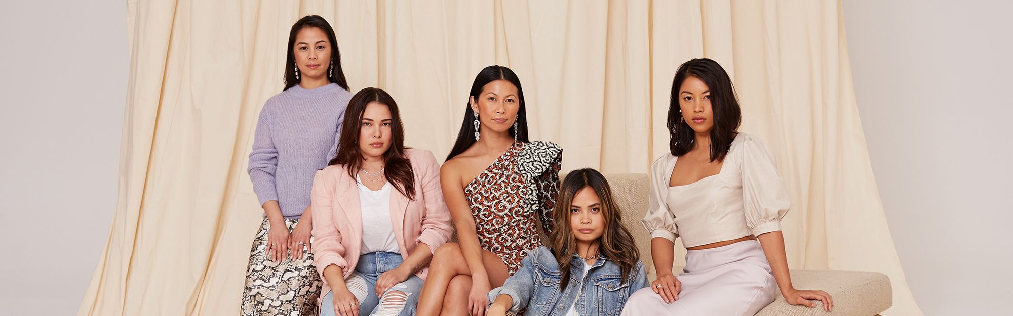 5 Excellent Spring Sneaker Outfits by the Revolve Girls | Who What Wear