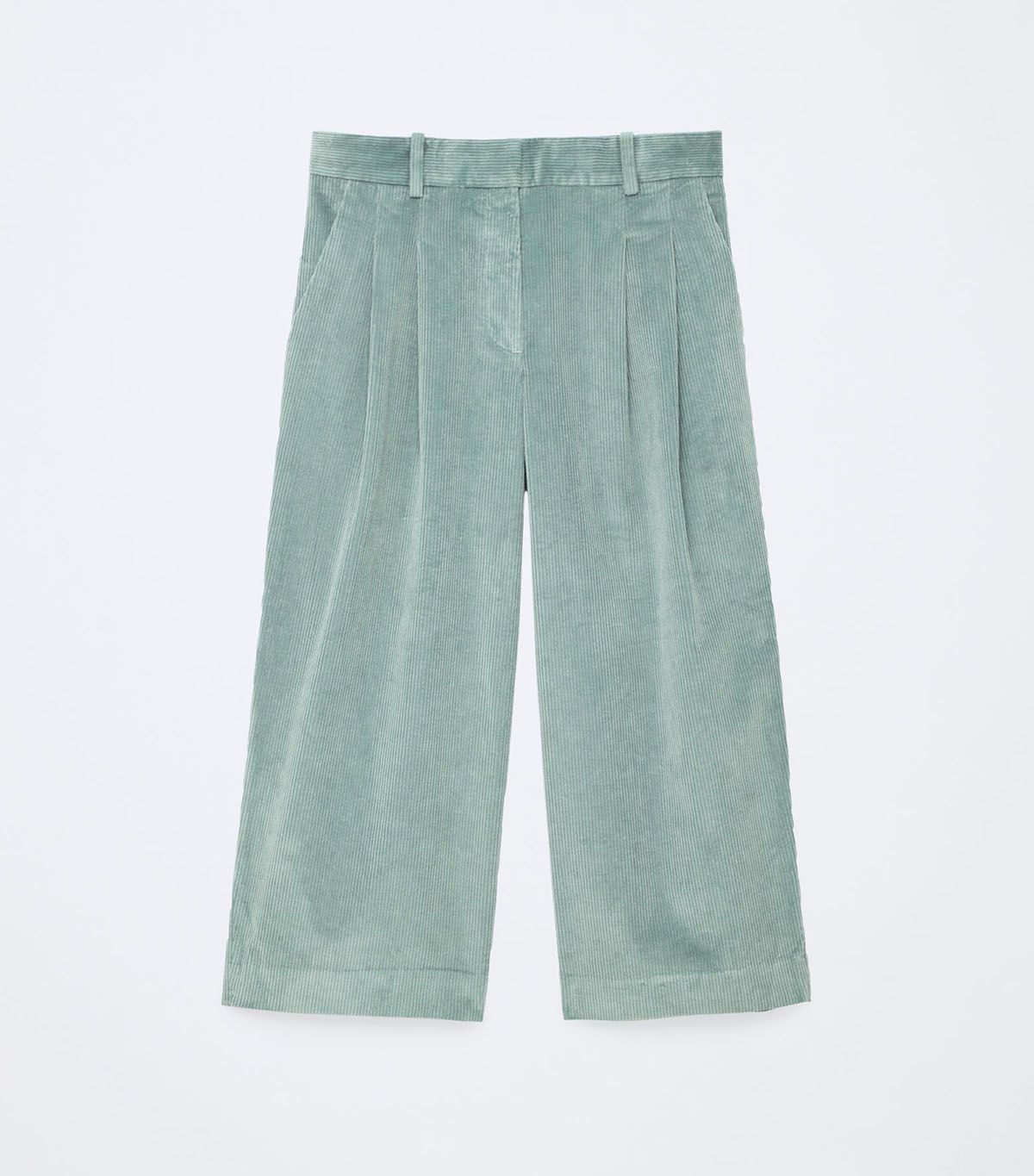 8 Statement Clothing Pieces That Rake in the Compliments | Who What Wear