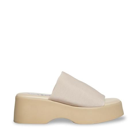 9 Shoe Trends From the 2000s That Are Back in Style | Who What Wear