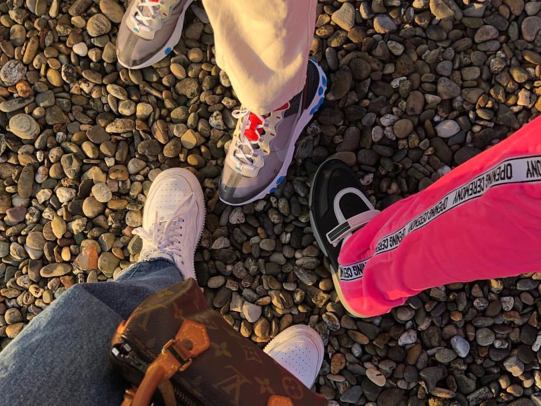 How to Find the Best Walking Shoes, According to an Expert | Who What Wear