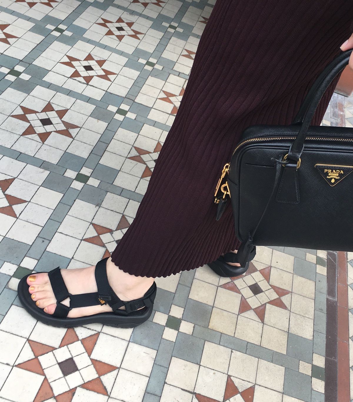 Tevas Sandals: the Unlikely It Shoes of 2019 | Who What Wear