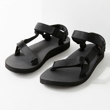 Tevas Sandals: the Unlikely It Shoes of 2019 | Who What Wear