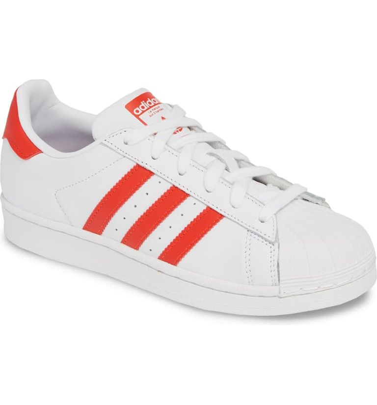 8 of the Most Popular Sneakers Around the World | Who What Wear
