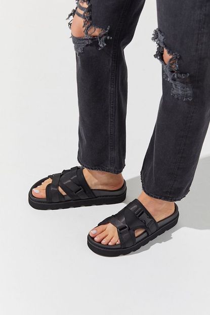 These 17 Trendy Shoes Are Selling the Best This Month | Who What Wear
