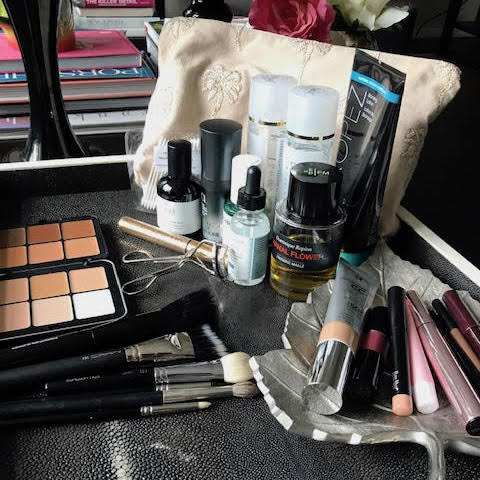This Is What Rachel Singer Clark's Makeup Bag Is Worth | Who What Wear