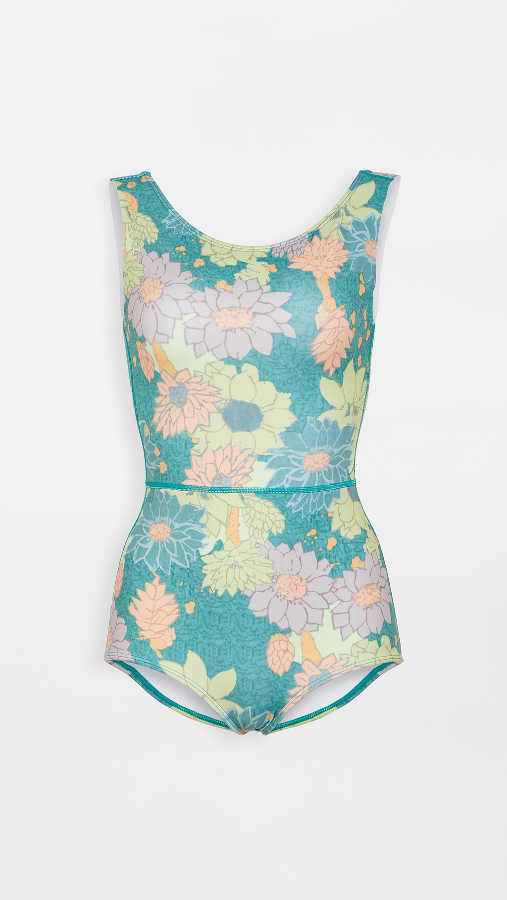 6 Swimwear Trends Over-40 Women Say Are So Flattering | Who What Wear