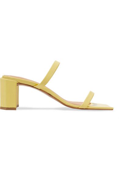 These Are the 15 Best Sandals for Narrow Feet | Who What Wear