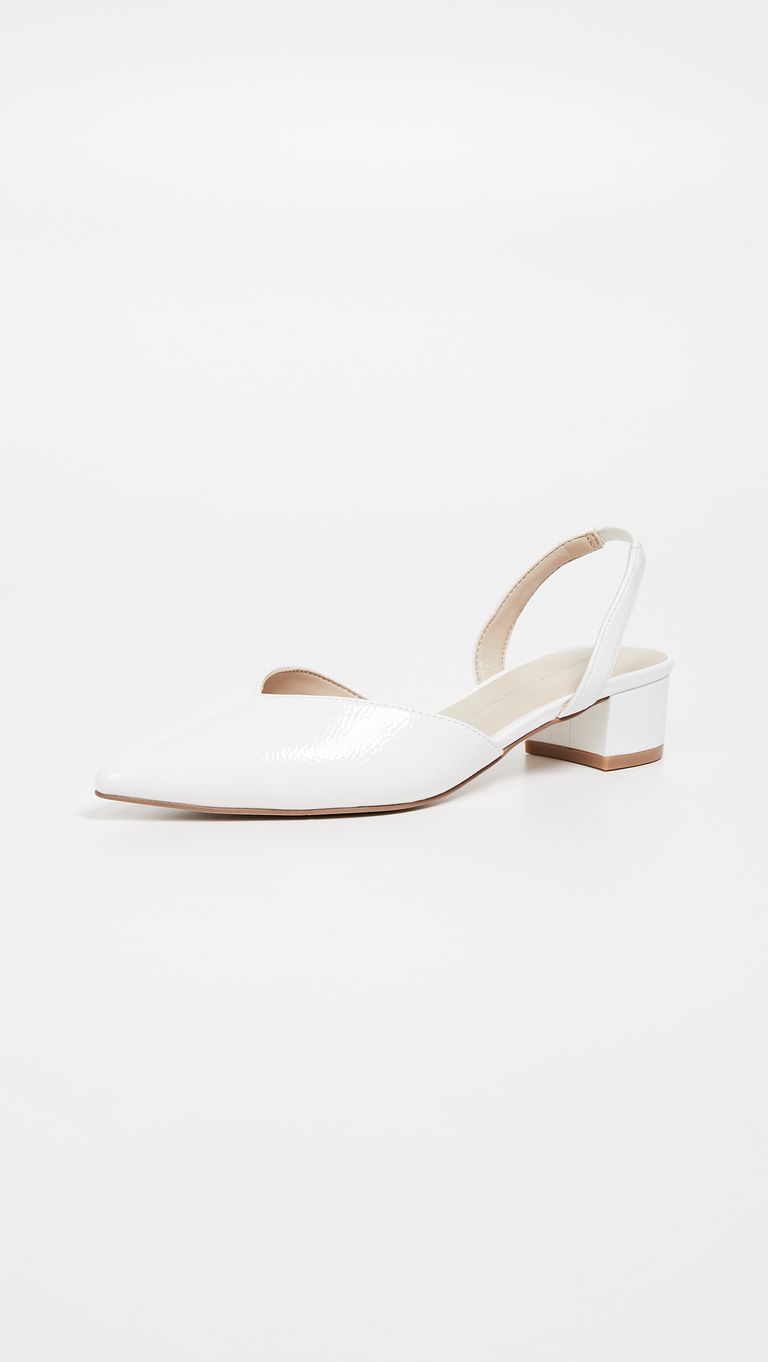 These Are the 15 Best Sandals for Narrow Feet | Who What Wear