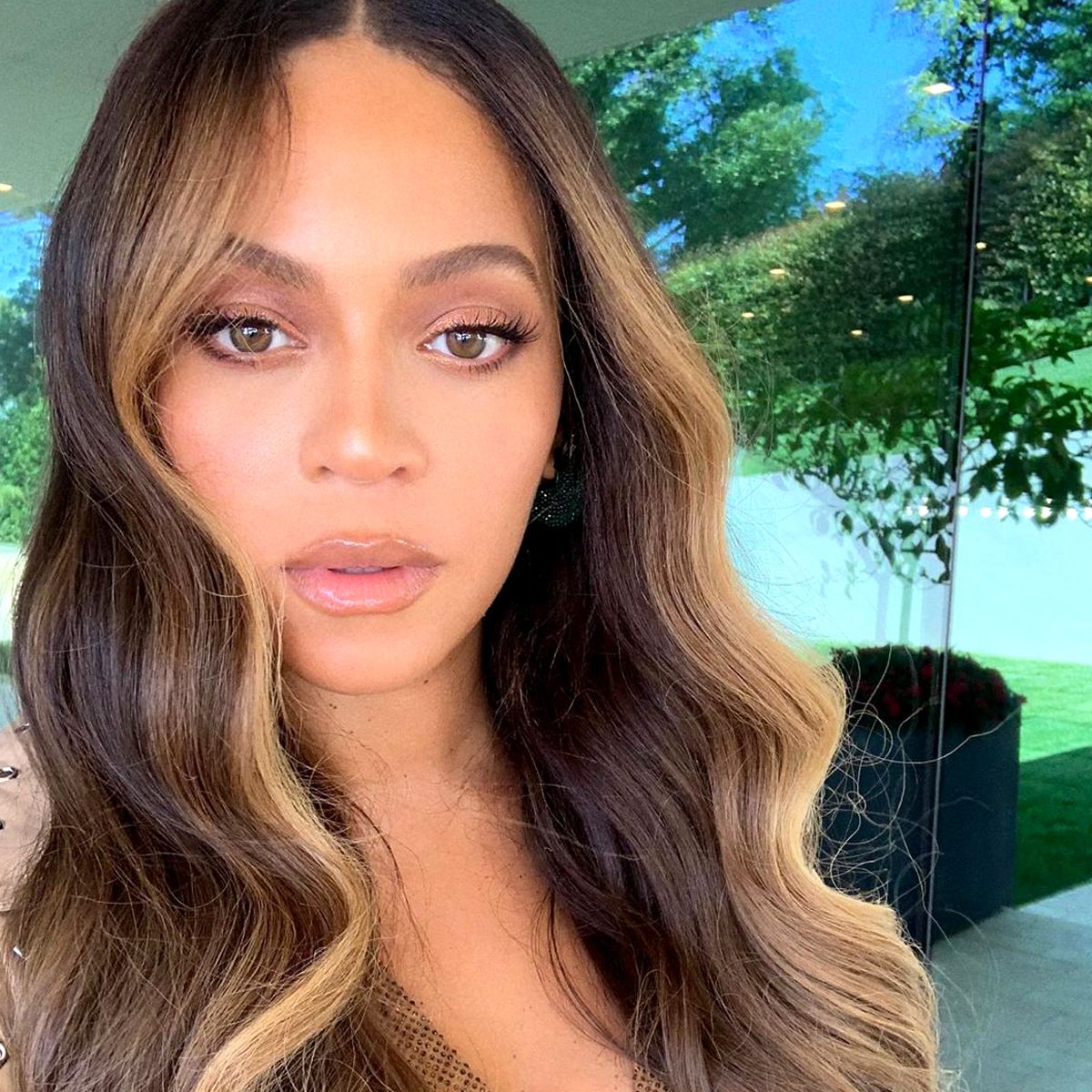 4 Summer Lip Color Trends, According to a Makeup Artist | Who What Wear